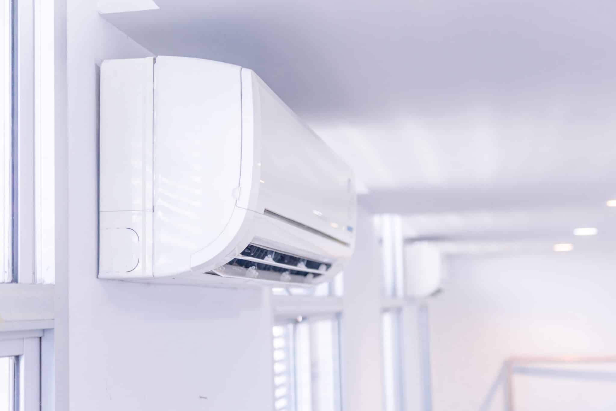 Climatisation manuelle ou automatique : Que choisir ? (Act 2023)