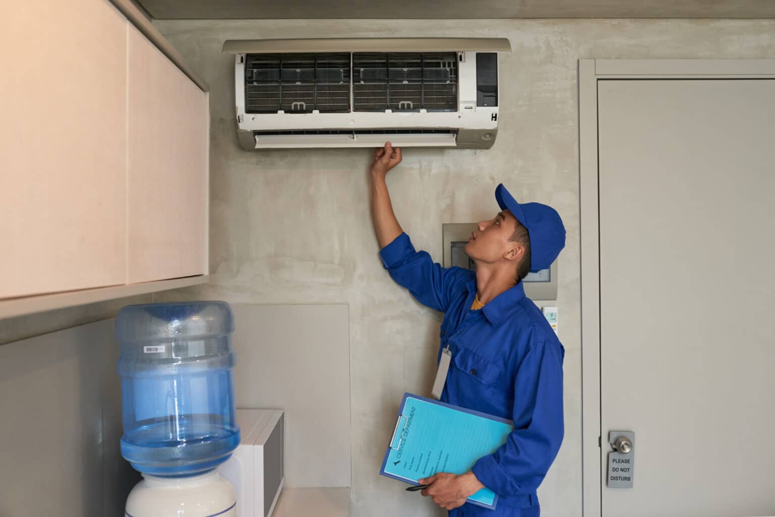 Comment installer votre climatisation ? (Guide 2023)